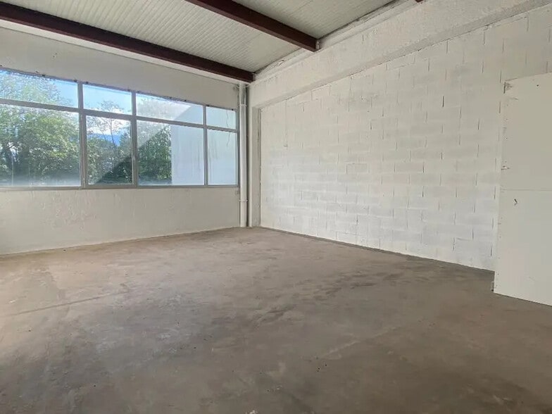 Location Local d'activités - 360 m² - 74000 Annecy | LoopNet France